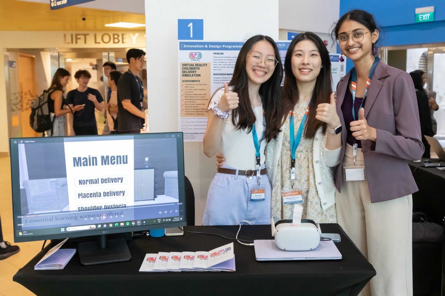 VReal: Virtual reality childbirth delivery simulator – Engineering ...