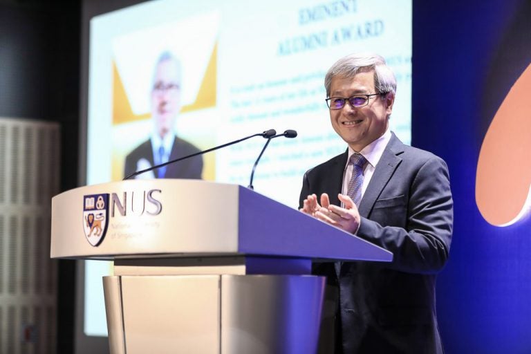 NUS Engineering alumni receive honours at the NUS Alumni Awards 2017 ...