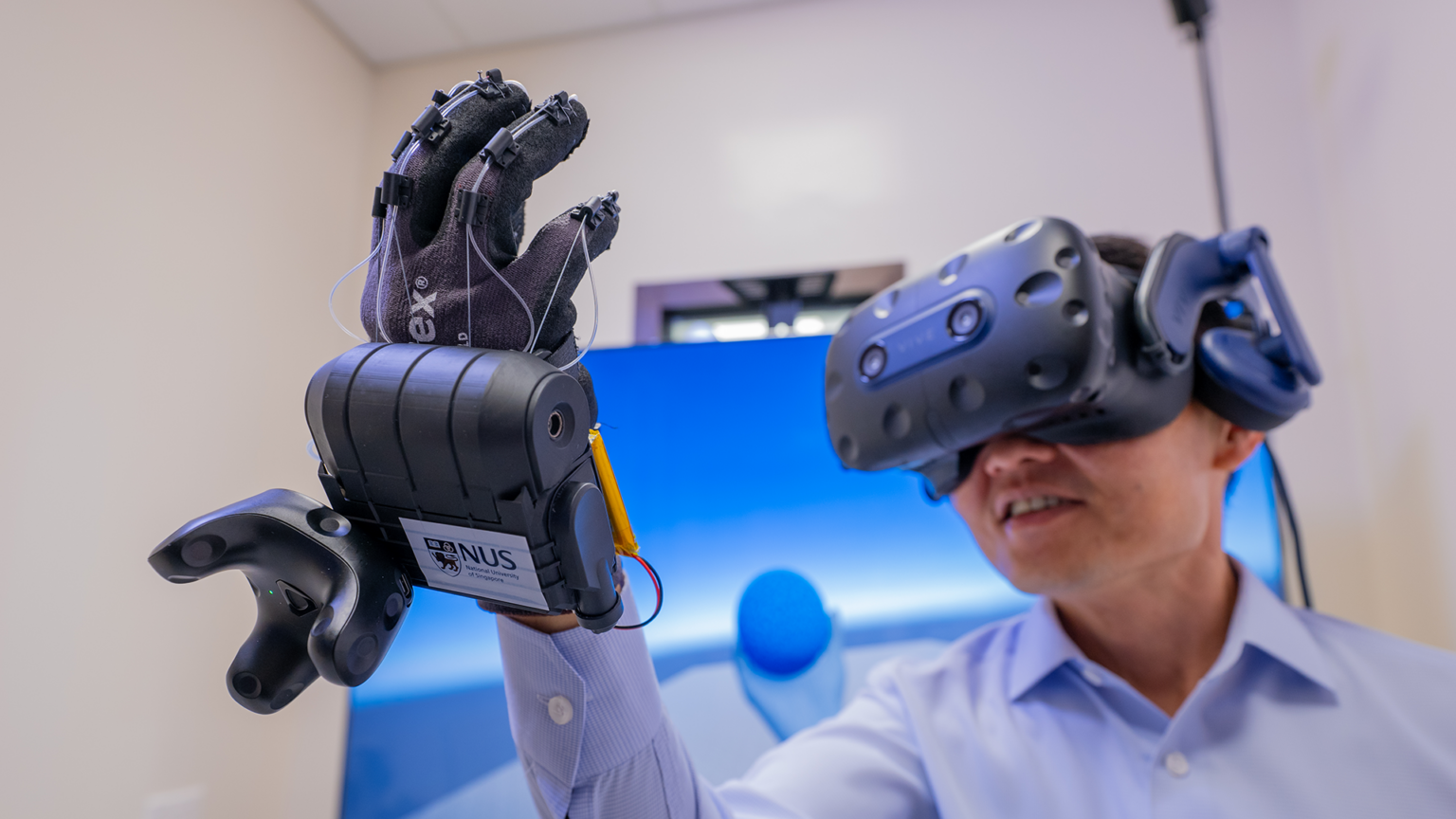 Novel VR glove brings realistic sense of touch to the metaverse ...
