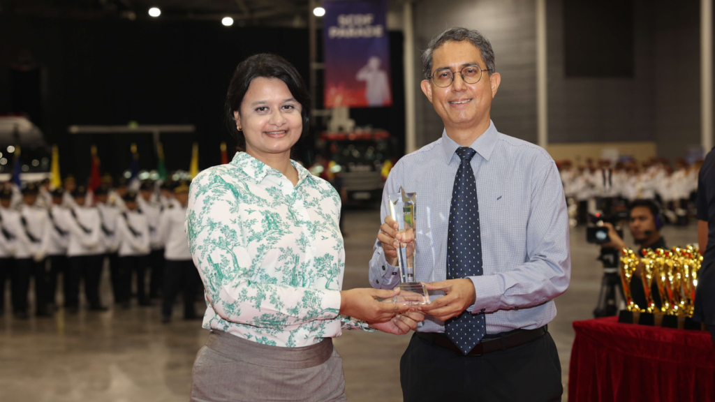 CDE Dean's Message - 112024 FACULTY AWARDS - College of Design and ...